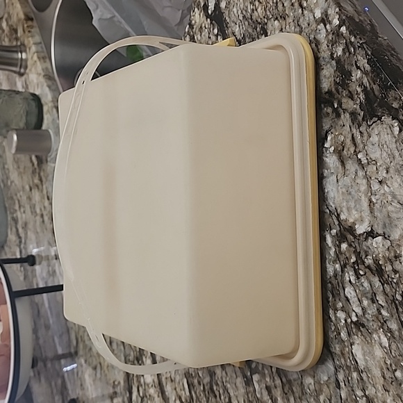 Tupperware | Dining | Tupperware Square Cake Carrier And Lid Harvest ...